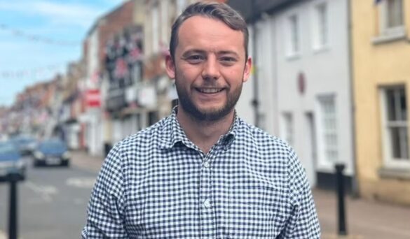 In conversation with Chris Curtis MP: Exeter Alumni on his journey to ...